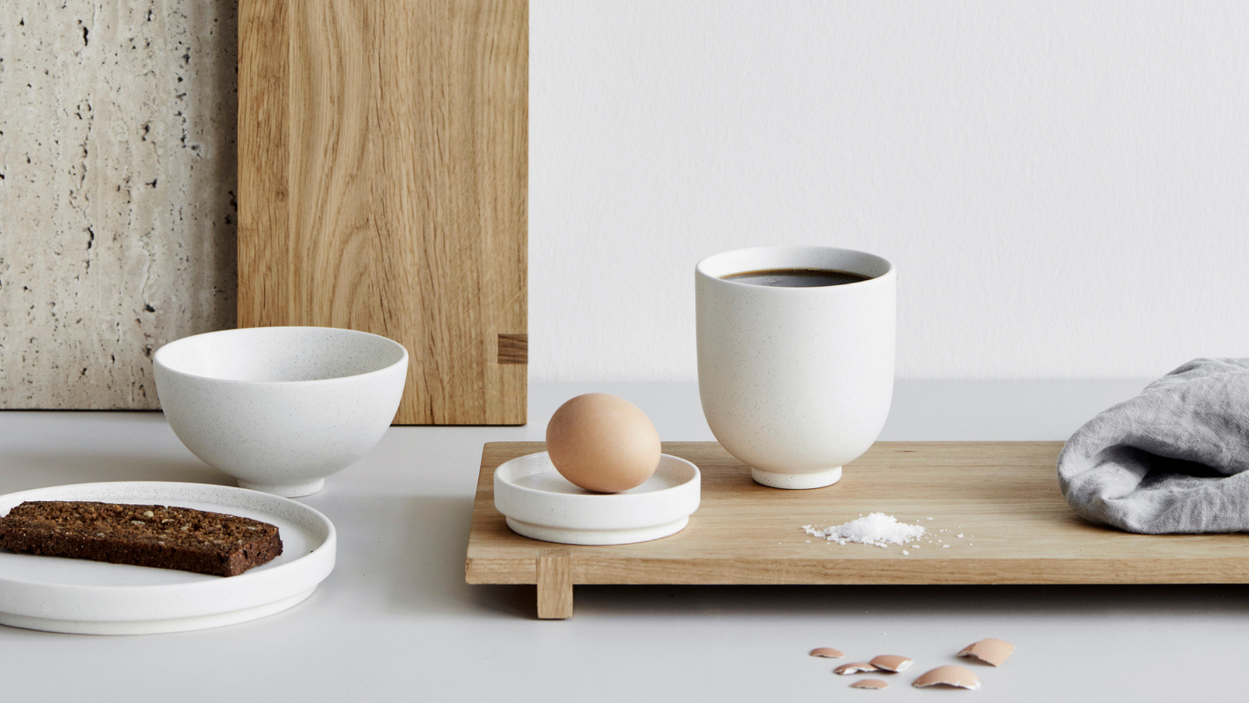 8 Minimal and Modern Serving Trays We Know You'll Love | Batten Home