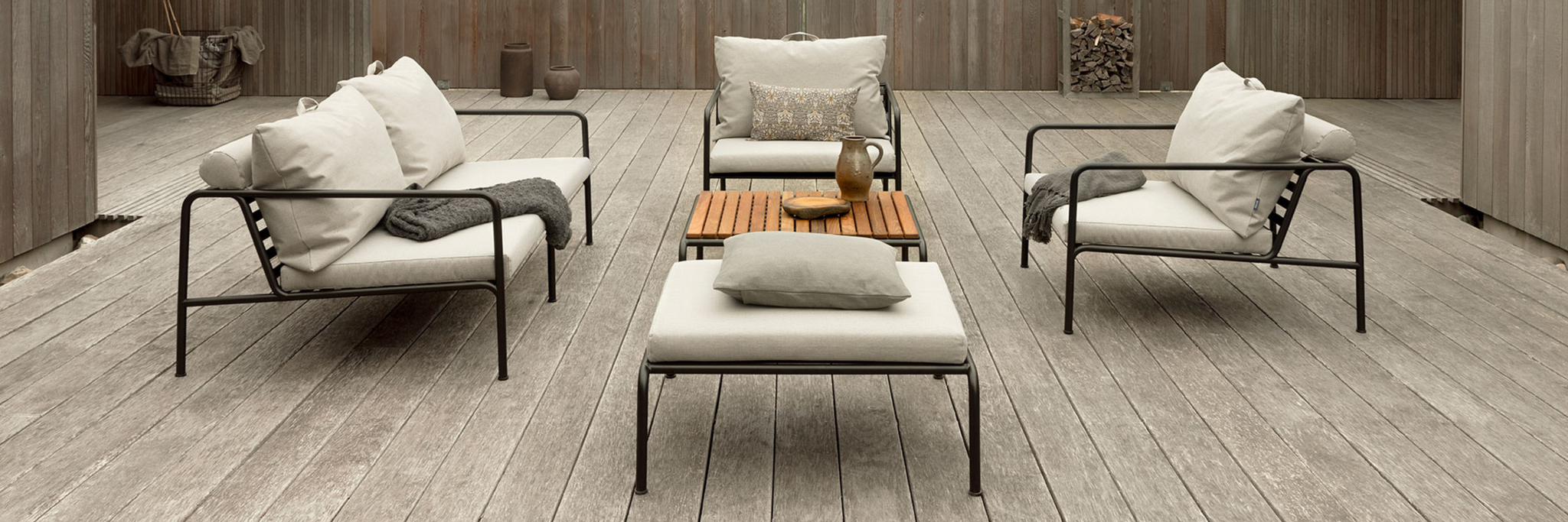 HOUE Outdoor Lounge