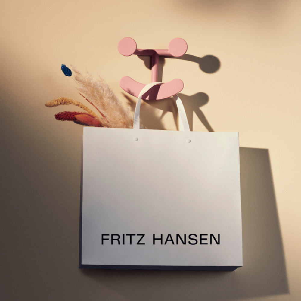Fritz Hansen Happy Hook - Batten Home