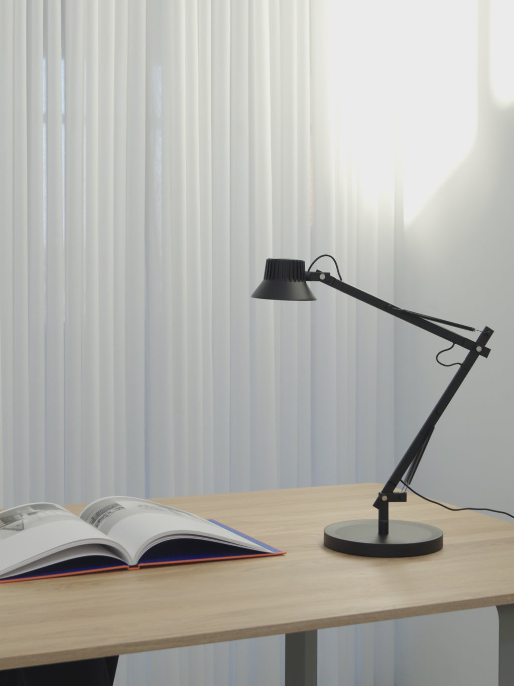 Muuto Dedicate Table Lamp