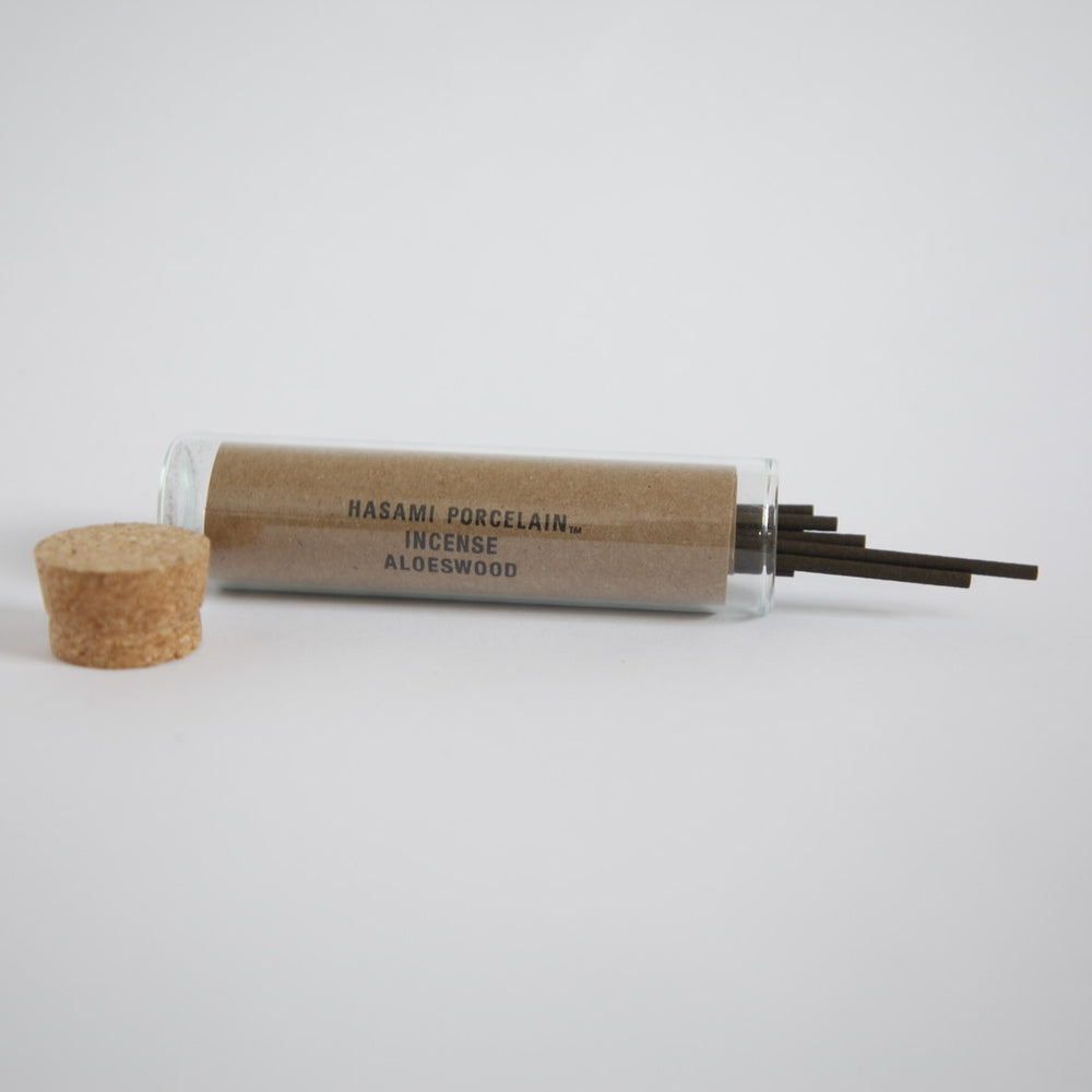 Hasami Porcelain Japanese Incense in Aloeswood - Batten Home