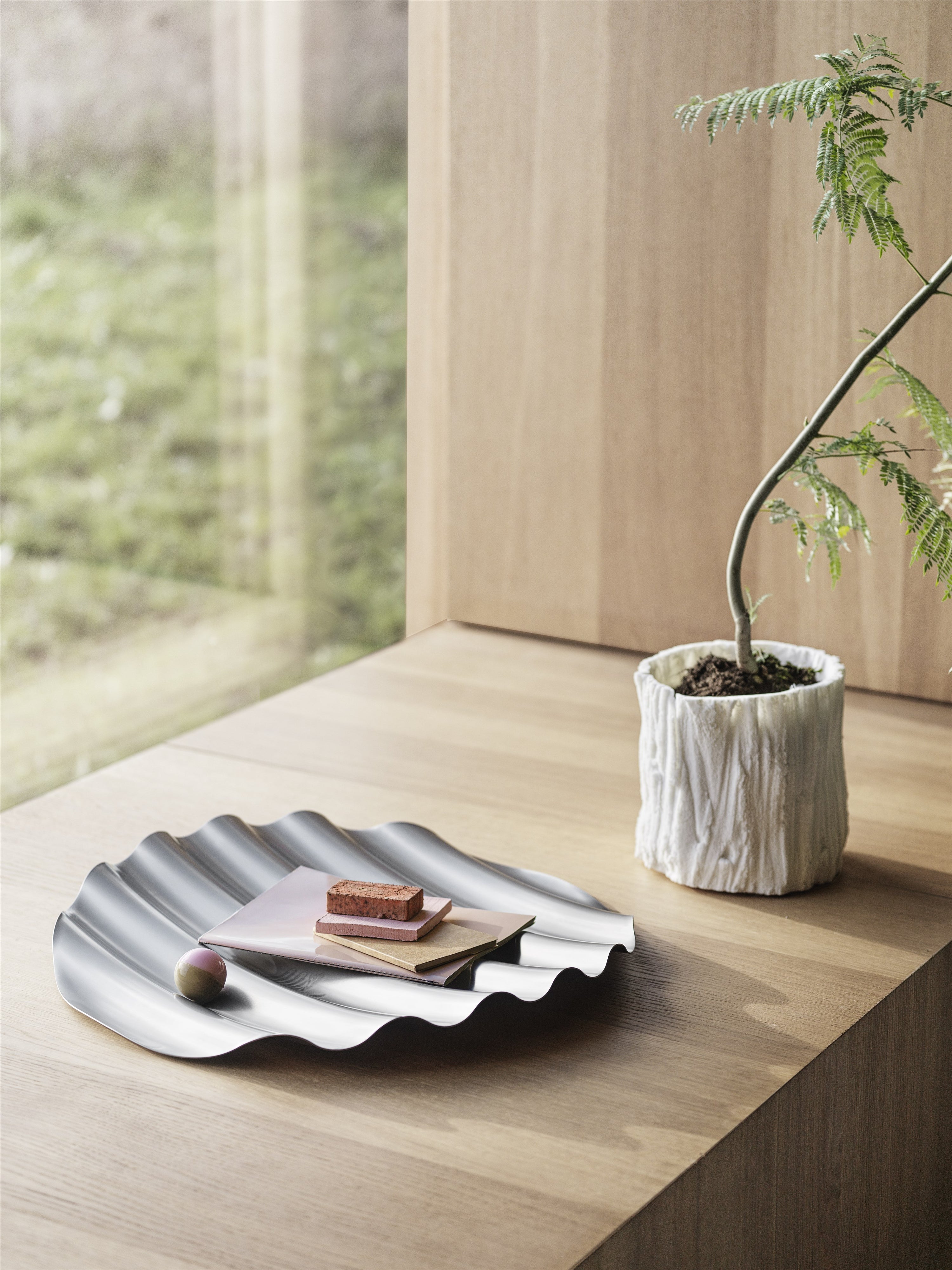 Muuto Wave Tray - Batten Home